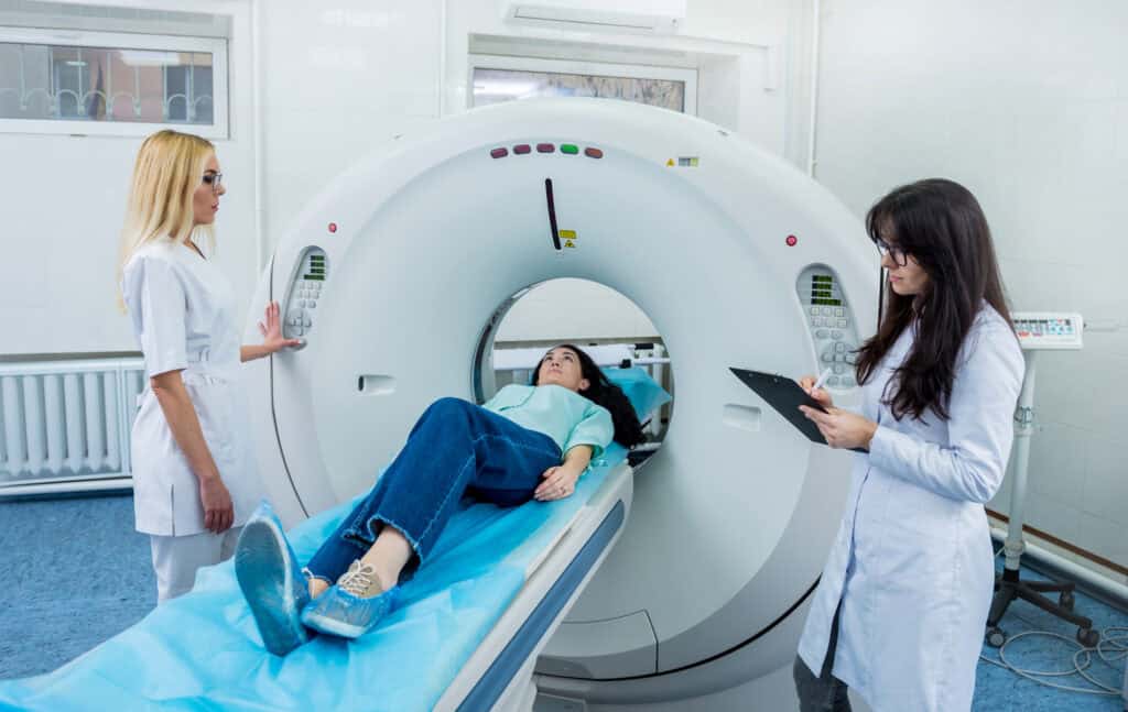 Ganzkörper-CT Anwendung, Indikationen, Vorteile, Ablauf, FAQ